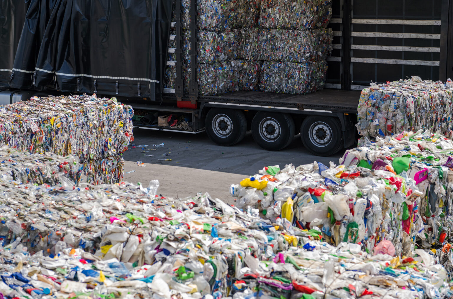 Waste Storage Options for Businesses and Households - Cleanway ...